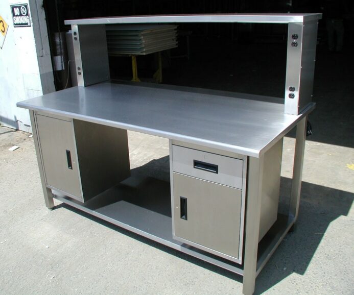 Custom Lab Table | Science Lab Furniture - LabTech Supply