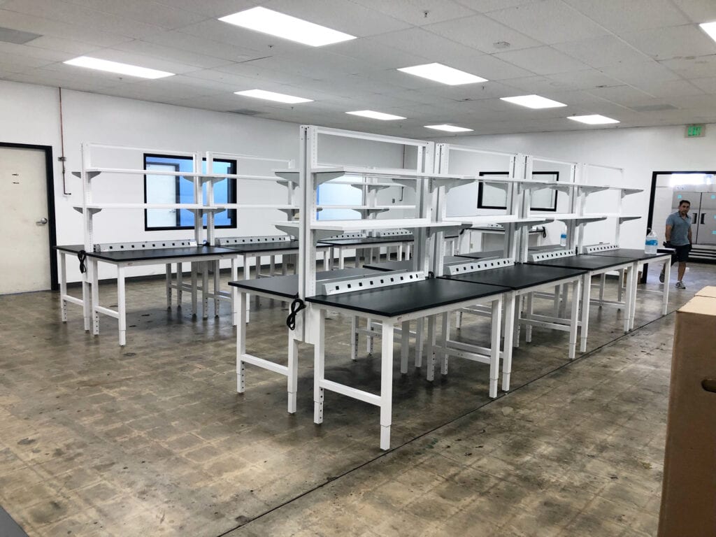 High-Quality Lab Bench and Lab Workstation for Industrial Use
