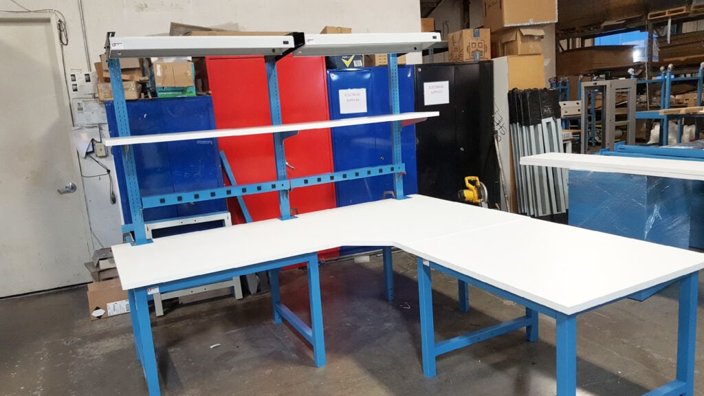 Custom Workstations & Lab Benches For Computer Laboratories