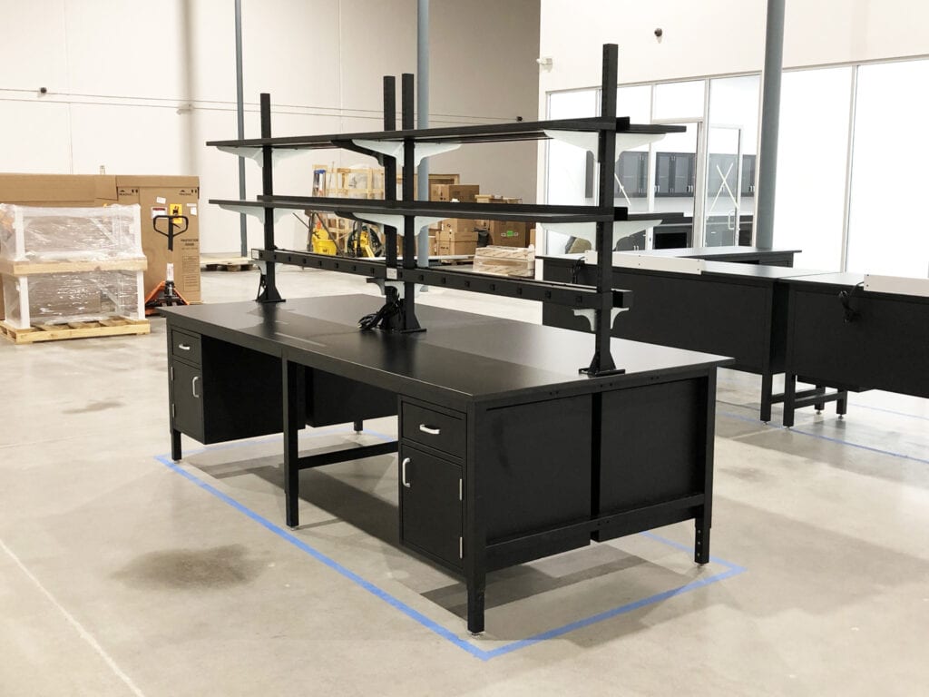High-Quality Lab Bench and Lab Workstation for Industrial Use