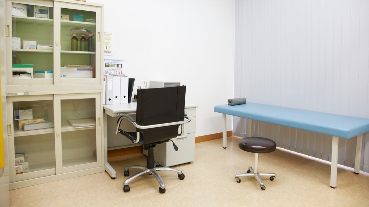 10 Reasons to Have an ESD Chair - LabTech