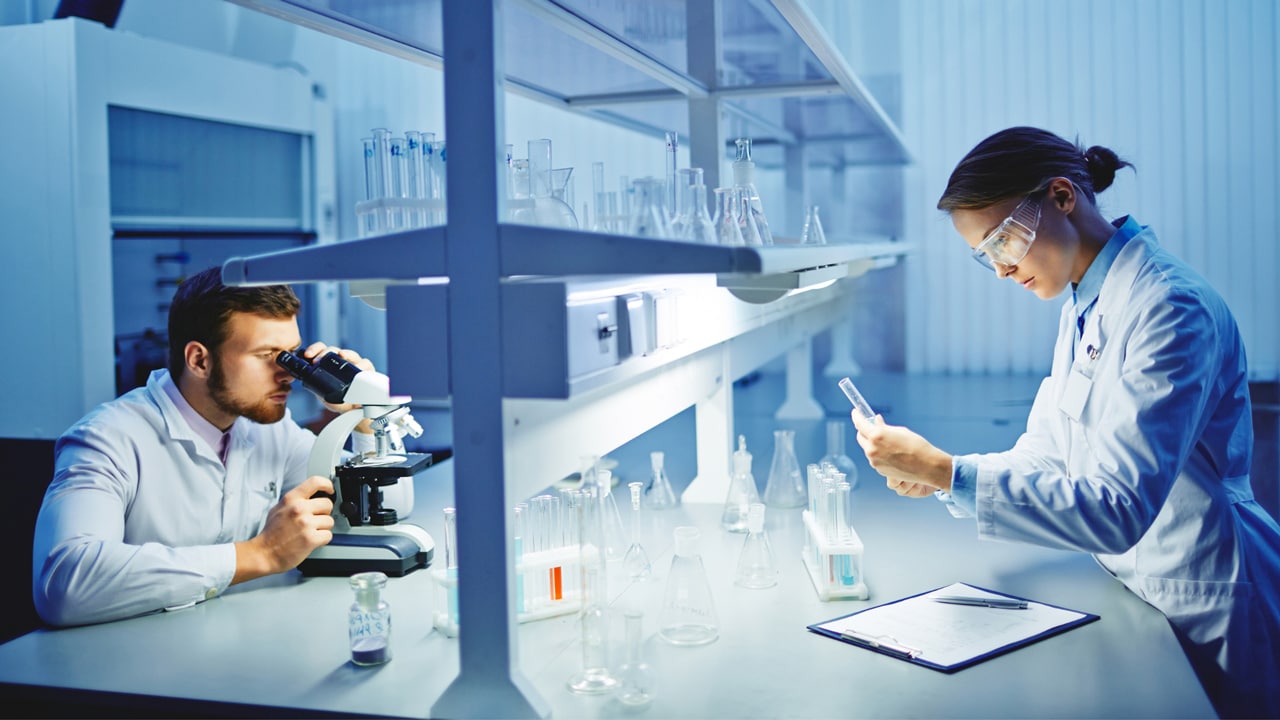 Deciding on Your Laboratory Casework Specifications - LabTech